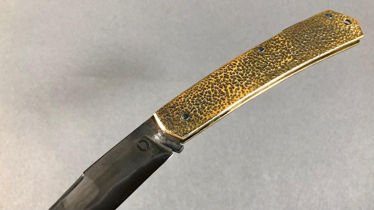 couteau pliant Denis Lagarde manche laiton texturé